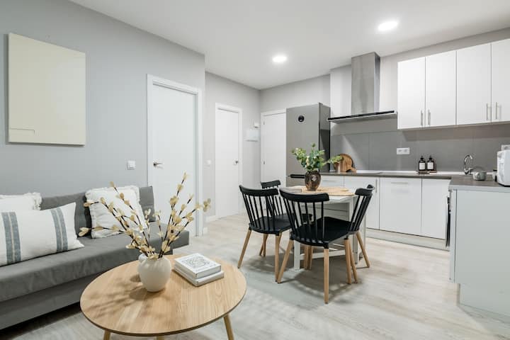 Charming Flat In Plaza De España - Madrid