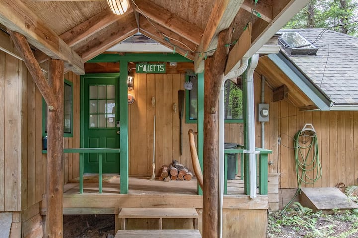 Millett's Cabin ~ Hike To Waterfall ~ Stove ~ Bbq! - Packwood, WA