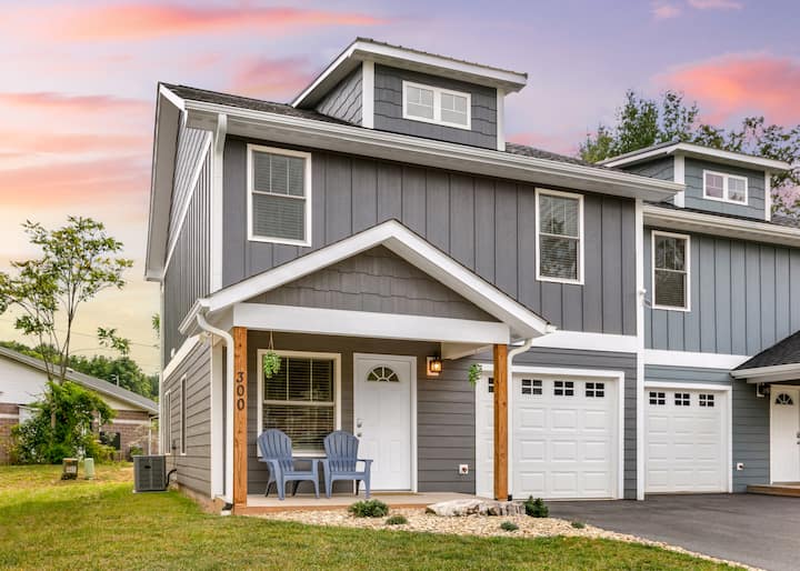 Red Bud Sycamore | Near Downtown + Grove Park Inn - Asheville, NC