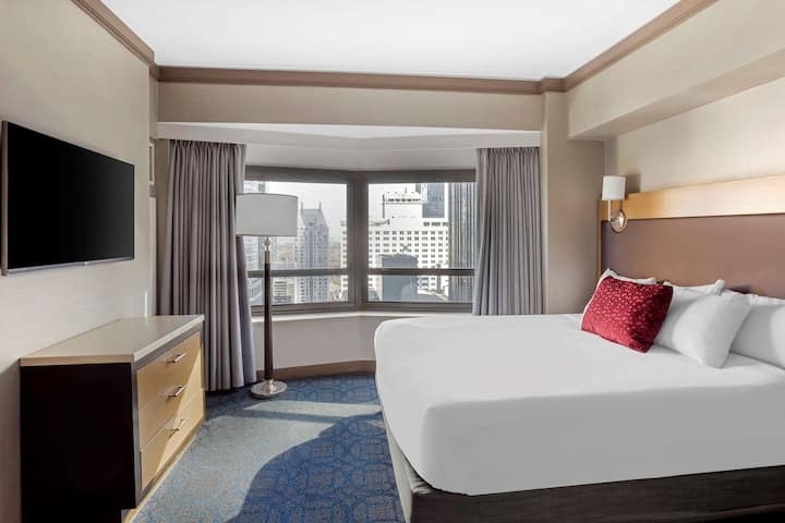 Sleek Midtown Stay - Steps From Broadway - New York City