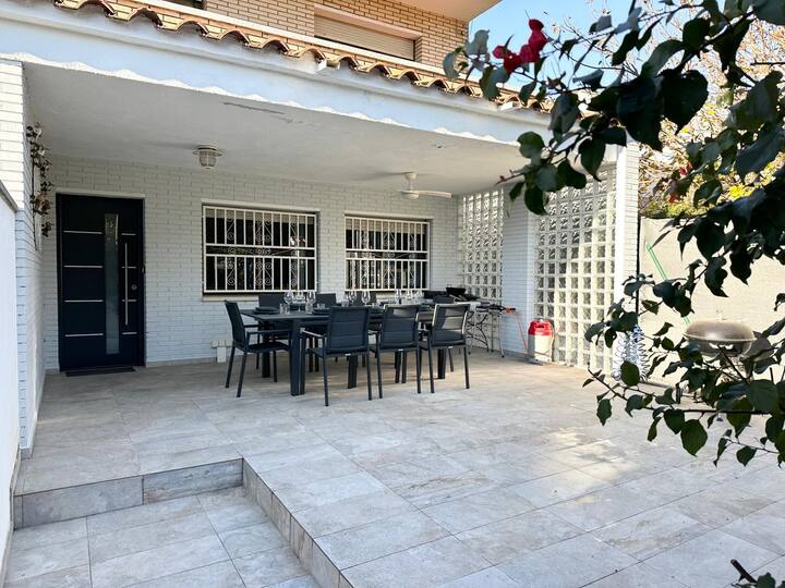 Casa Viena Vilafortuny By Parc Mont-roig - Cambrils