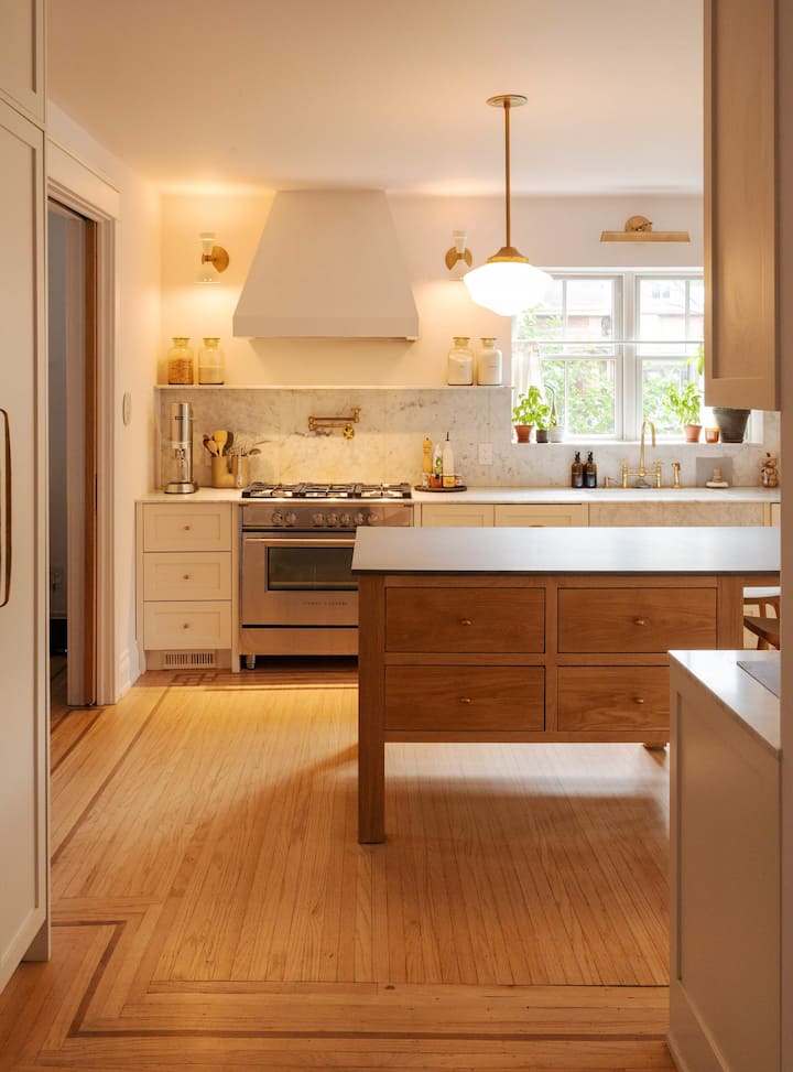 Warm 3br Family Home By Gage Park - Hamilton