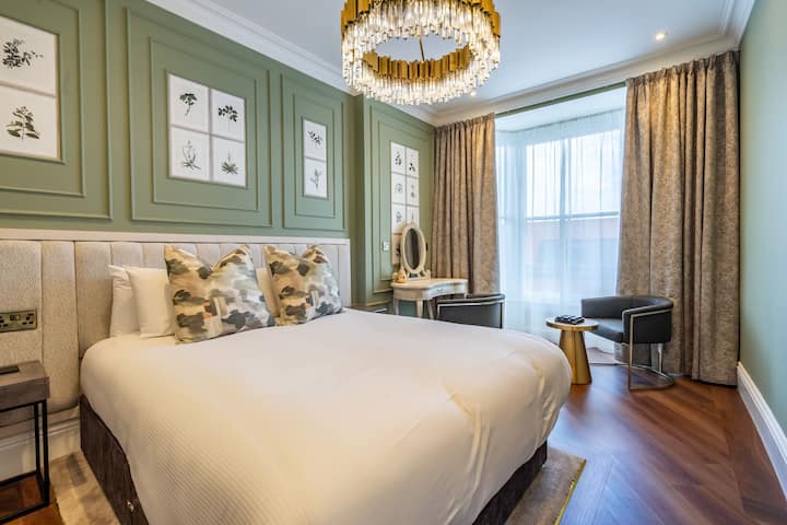 34 Coney Street - The Opticians - York