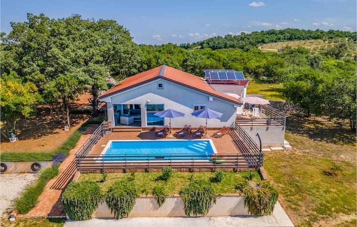 3 Bedroom Lovely Home In Rovinj - Rovinj