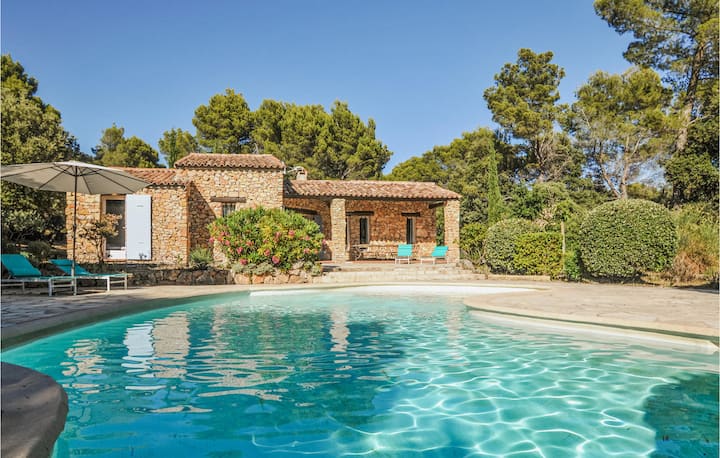 Lovely Home In Aups With Outdoor Swimming Pool - Aups