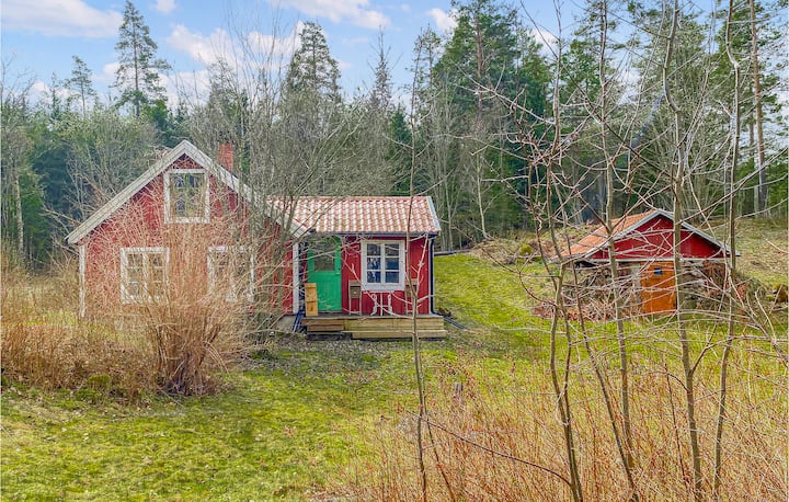 2 Bedroom Cozy Home In Kisa - Kisa