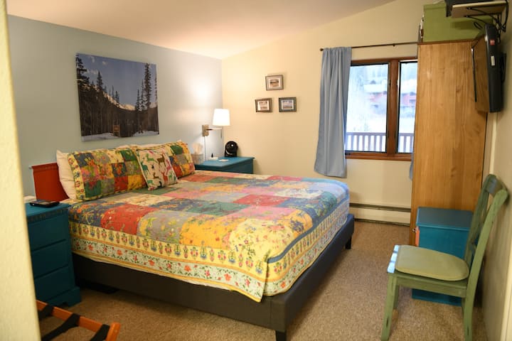 Suite Situation In The Ski Village - Taos Ski Valley, NM