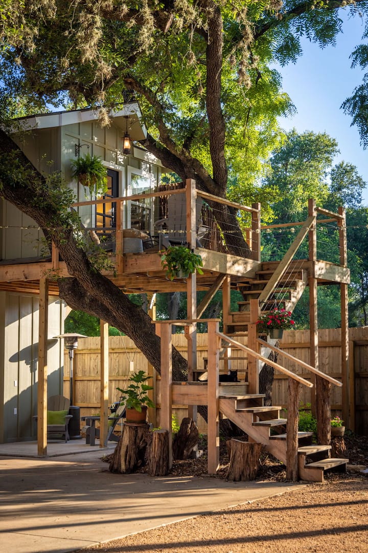 Tranquil Treehouse W/hot Tub Near Gruene! - New Braunfels, TX