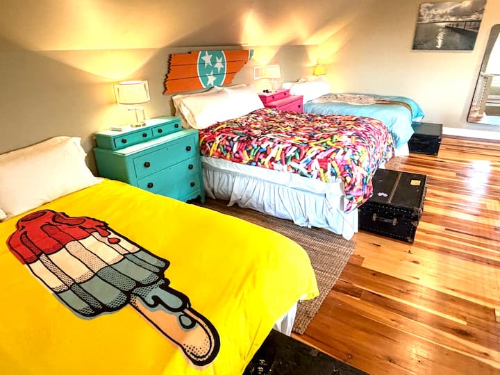 Aquahallics Retreat - Estill Springs, TN