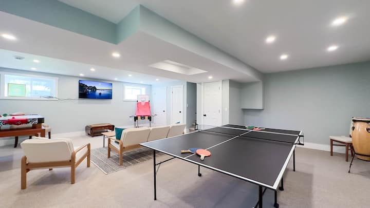 Blue Skies House - *Cool Games Room* - Bayfield