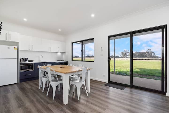 Glenowrie Cottage - 2 King Beds - Close To Cadia - Millthorpe