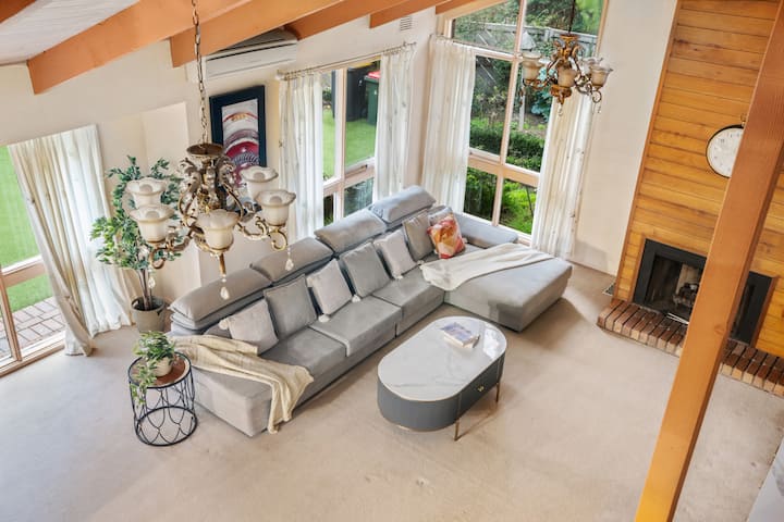 Stayau Stunning 5brm Home Wheelers Hill - Notting Hill