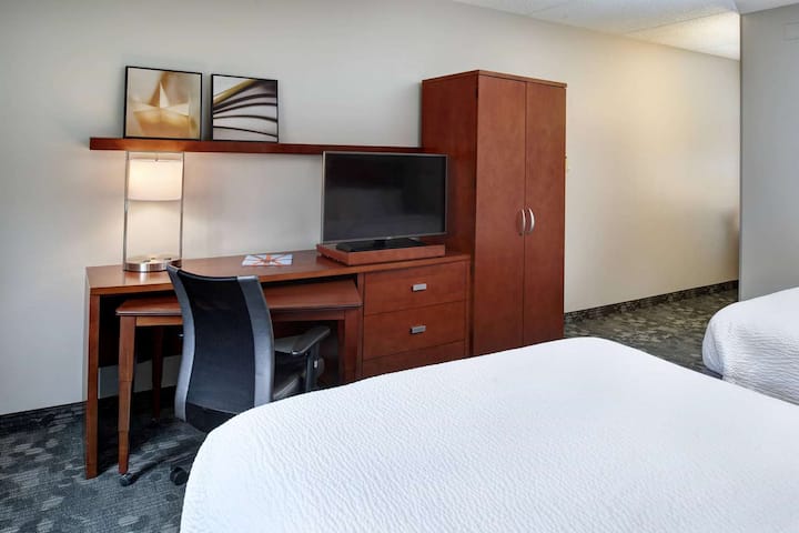 Look No Further! Pet-friendly Hotel, Indoor Pool! - Brookfield, WI
