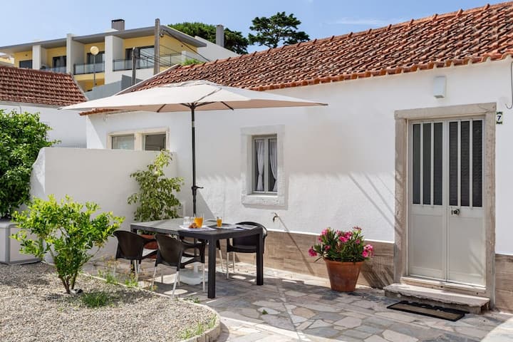 Guestready - Quaint House With Patio - Sintra