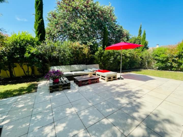 Cocon Dans Un éCrin De Verdure Avec Piscine - ラ・ロシェル