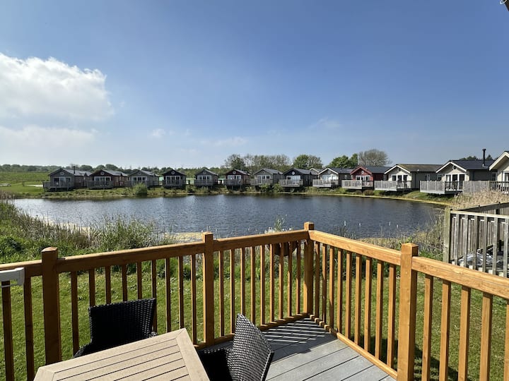 Low Lake Lodge - Pool And Beach Access - Lakeside - Filey
