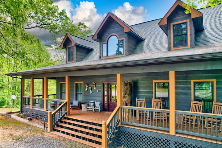 Lake Views | Hot Tub | Fire Pit | Micro Events - Mineral Bluff, GA