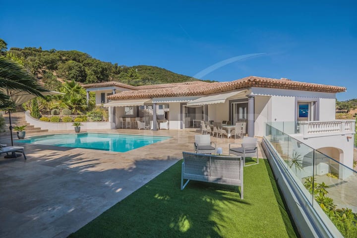 Splendid Modern Villa - Grimaud