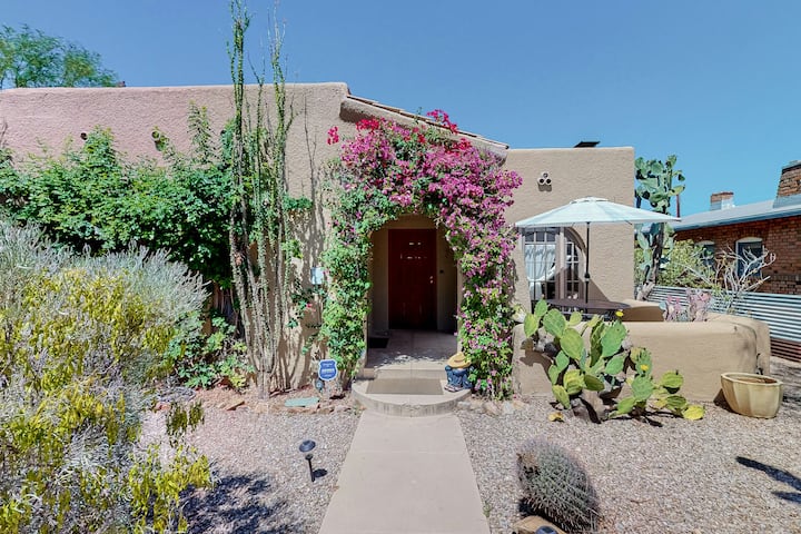 2br Home With Enclosed Yard, Full Kitchen, & W/d - Tucson, AZ
