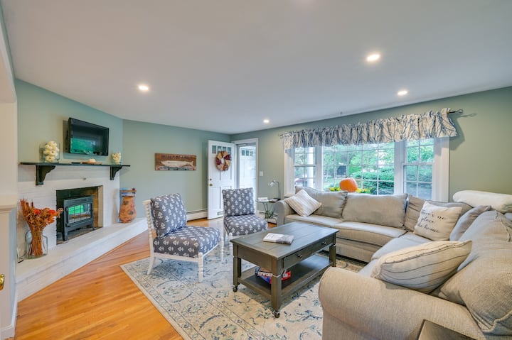 Marblehead Retreat W/ Sprawling Yard & Gas Grill! - Fort Beach, MA