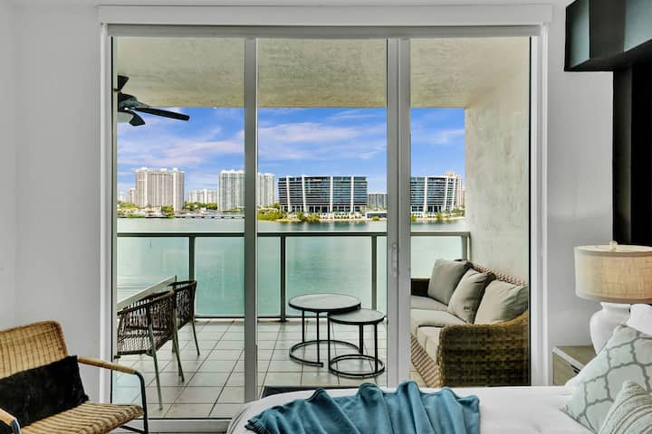 Marina Bay  Sunny Isles 1005 - Sunny Isles Beach, FL