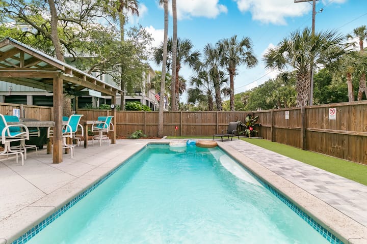 Stay @ "The Okeanos" Private Pool & Tiki Bar - Folly Beach, SC