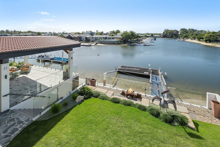 Waterfront Bliss On Maroochydore Canal - Maroochydore