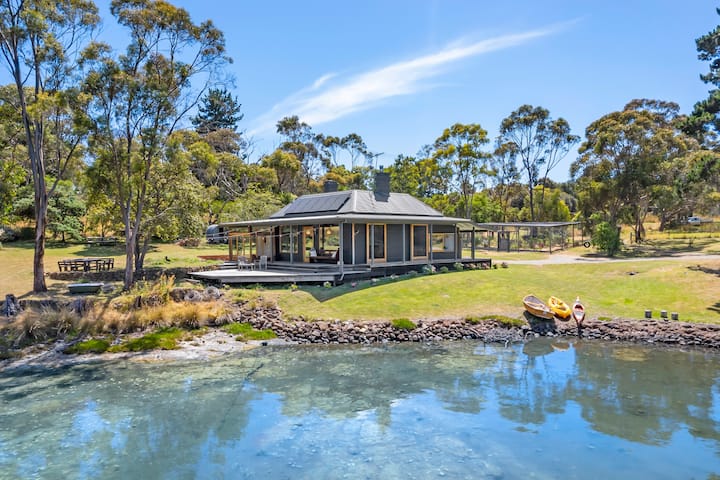 Questa Heritage Cottage - Bruny Island