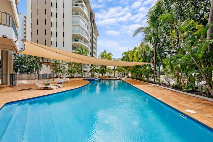 Seaview Resort Stay—king Studio With Tropical Pool - Darwin