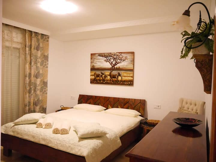 Gibraltar House -  El Mundo Apartment - Estepona