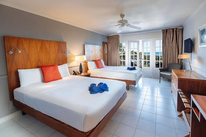 3 Relaxing Units | Pool, Parking | Adults Only - Santa Lucia