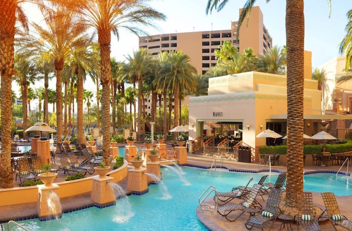 Viva Las Vegas-the Boulevard By Hilton - Studio - SEMA Show