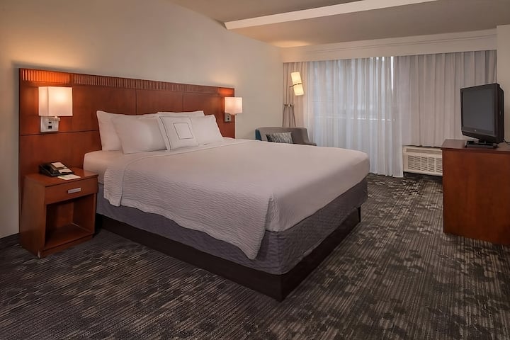 2 Rooms Near Old Town Waterfront, Pets Are Welcome - Arlington, VA