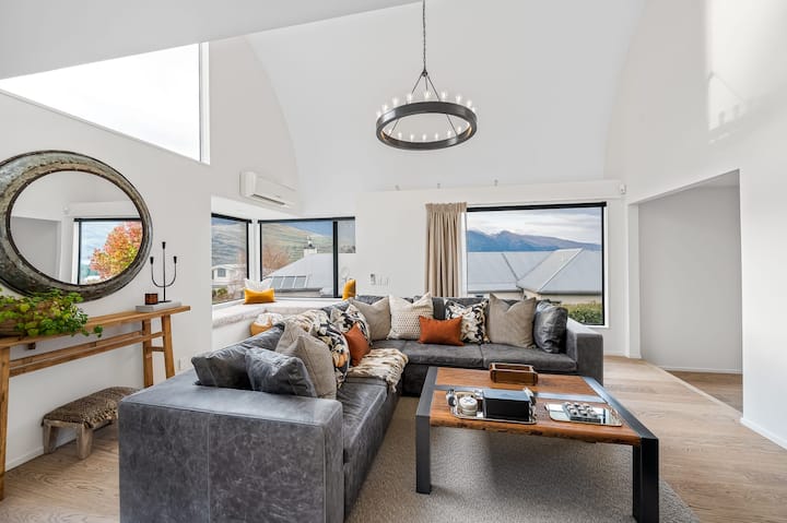 Karearea: Hot Tub, Fireplace, Bbq & Ac - Queenstown