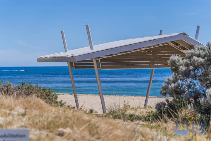 Summer Breeze At Avalon Beach - Mandurah