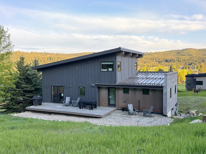 Luxury Big Sky Modern Single Family Home - Big Sky, MT
