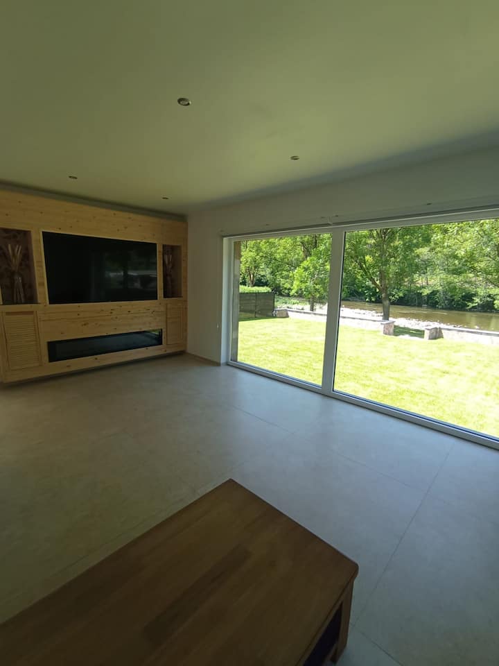 La Villa « Les Pieds Dans L'eau » - Seraing