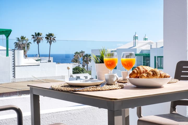 Oceanfront Oasis - 2 Chambres, Terrasse, Vue Sur F - Puerto del Carmen