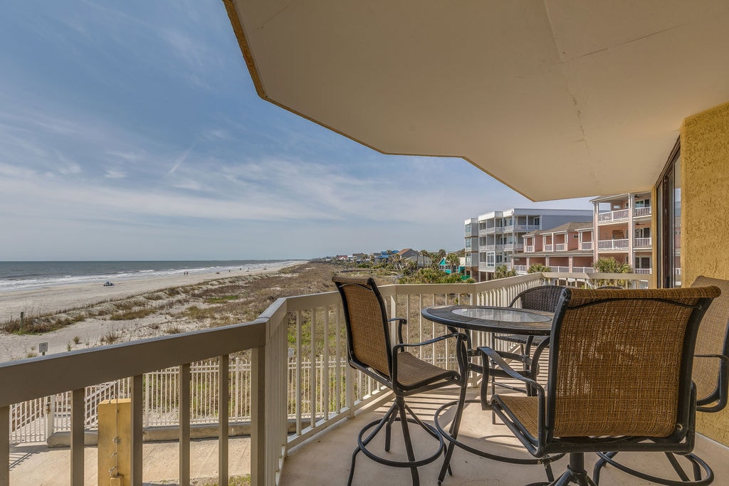 Stay @ Flamingo Sunset! Oceanfront Folly - Condominiums for Rent in ...