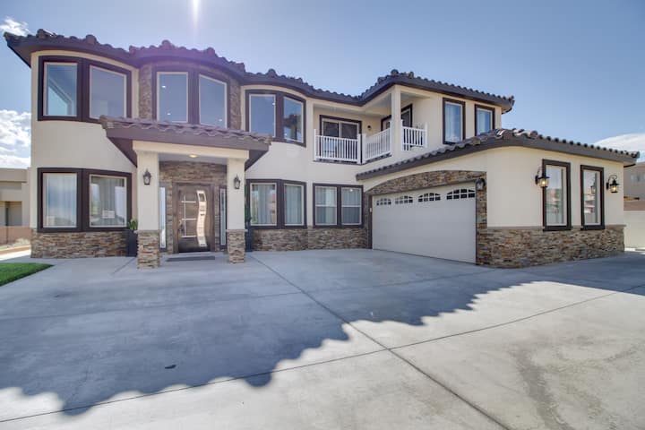 3 Mi To Rio Grande: Albuquerque Home W/ Balcony - Albuquerque