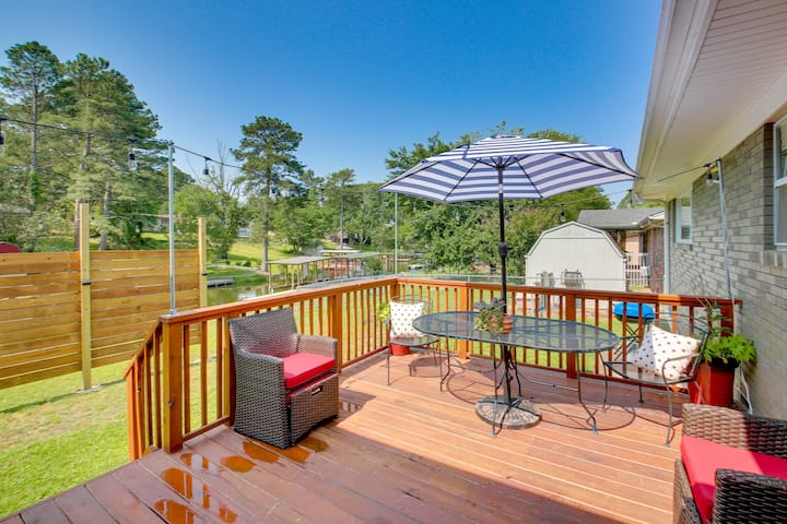 Lake Hamilton Home: 5 Mi To Hot Springs! - Hot Springs, AR