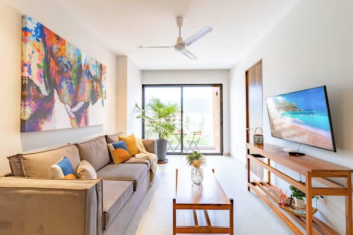 La Versalles Condo, Roof Pool And Mountain Views - Puerto Vallarta