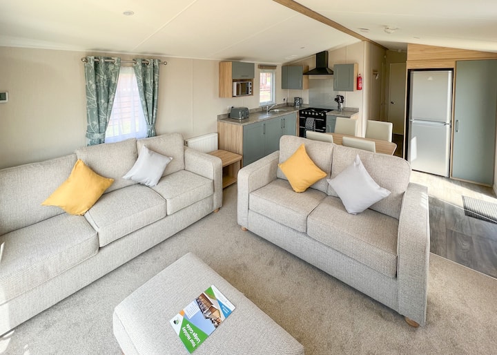 Glenside 12 Superior - Hastings