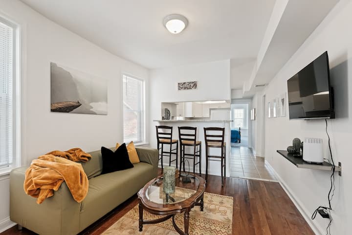 Modern 2br In East Germantown - Chestnut Hill, PA