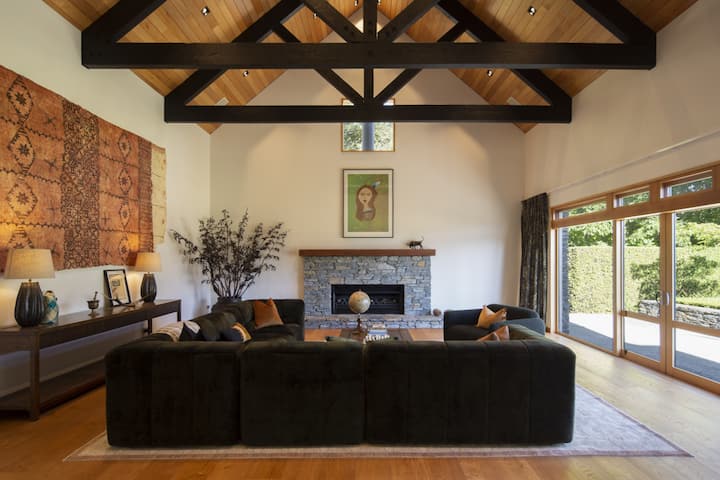 Kāinga Rua By Sotheby's Luxury Rental Homes - アロータウン