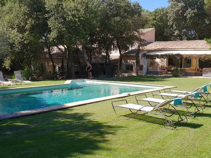 Villa In An Idyllic And Relaxing Garden - Orange