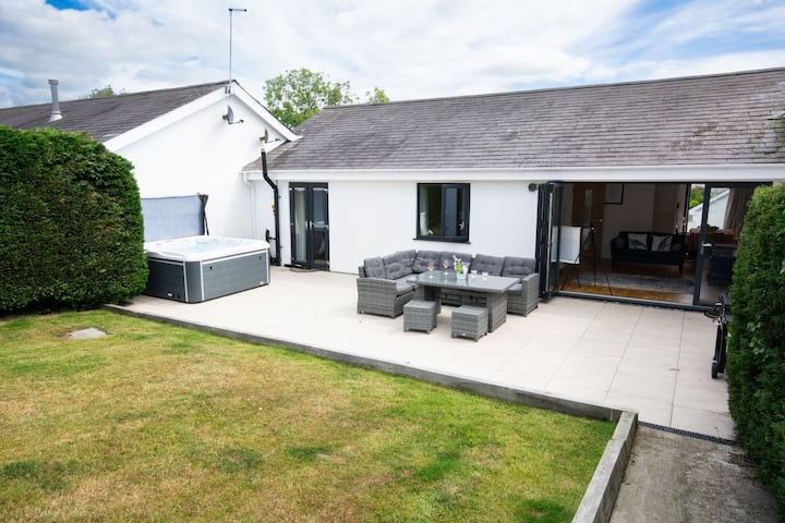 Holiday Home In Abersoch -  Sleeps 6 - Abersoch