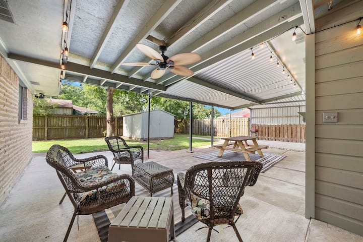 Book Your Stay And Dive Into Beachside Fun! - Seabrook, TX