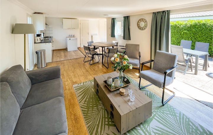 Stunning (Sta)caravan In Putten - Nijkerk