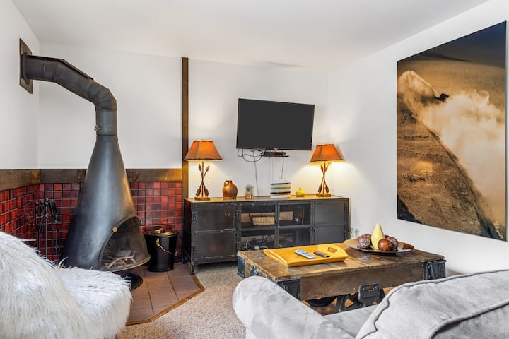 Outpost: Gros Ventre A3 - Hot Tub Access! - Teton Village, WY